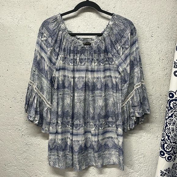 Chelsea & Theodore | Tops | 58 Chelsea Theodore Top Blue White Paisley ...